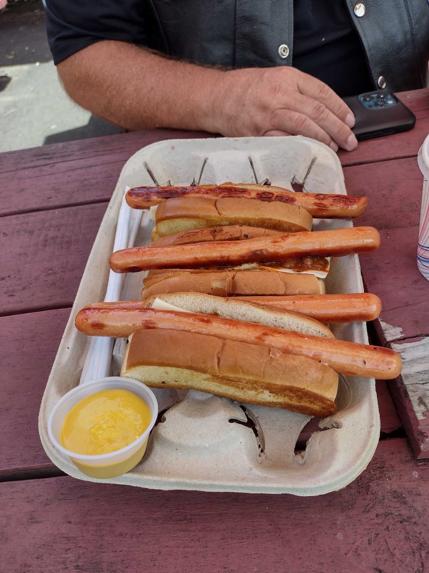 Hometown diner, Pack Monadnock, Lee's Hot Dogs